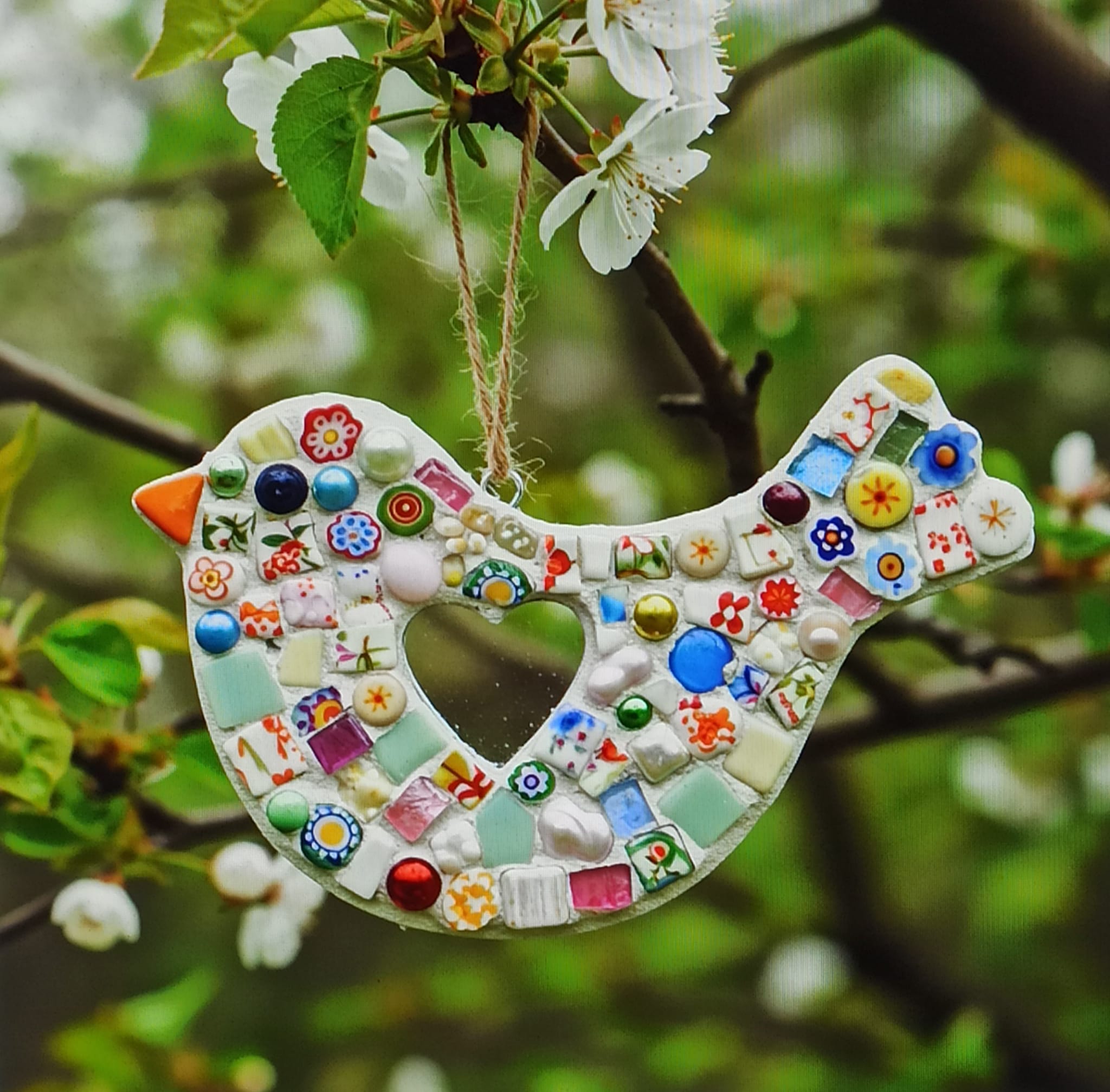 Easter/Mothering Sunday Mosaic Workshop – Anya Mosaics